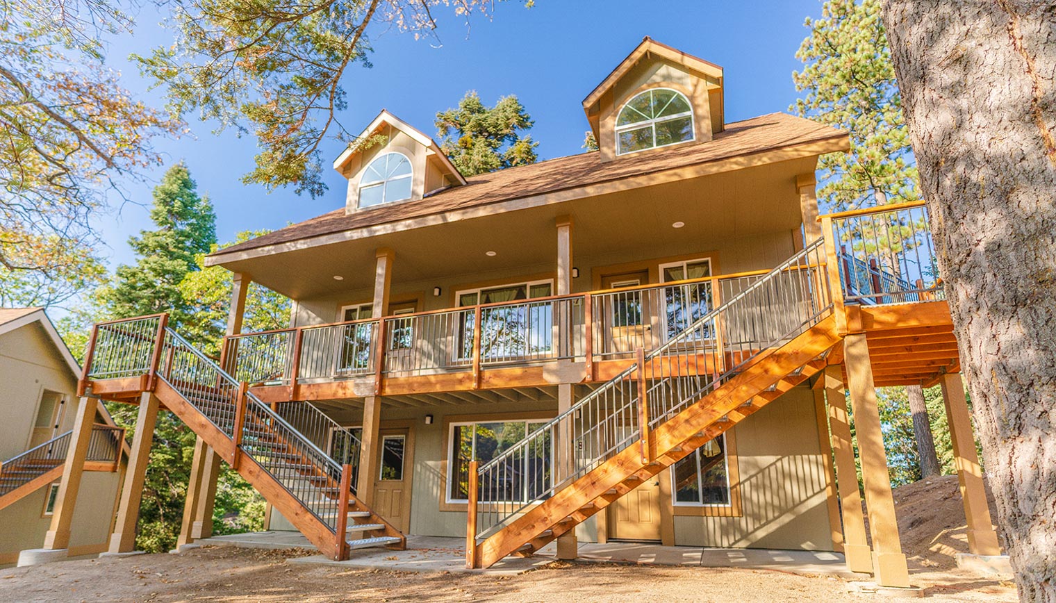 Deluxe Cabins - Pali Retreat